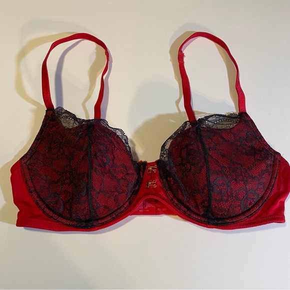 vassarette | Intimates & Sleepwear | Vassarette 36c Redblack With Gold ...